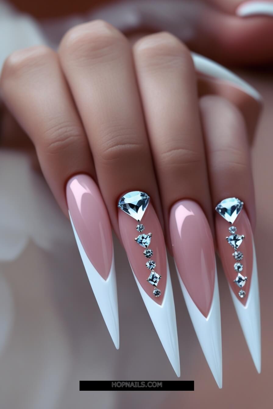39+Rhinestone Nail Ideas to Sparkle Your Style – Hop Nails